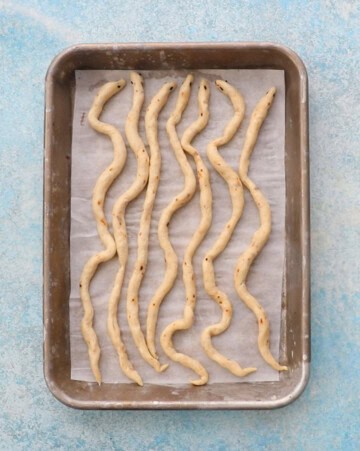 Snake Breadsticks (Unique Halloween Snack Idea) | Kitchen At Hoskins
