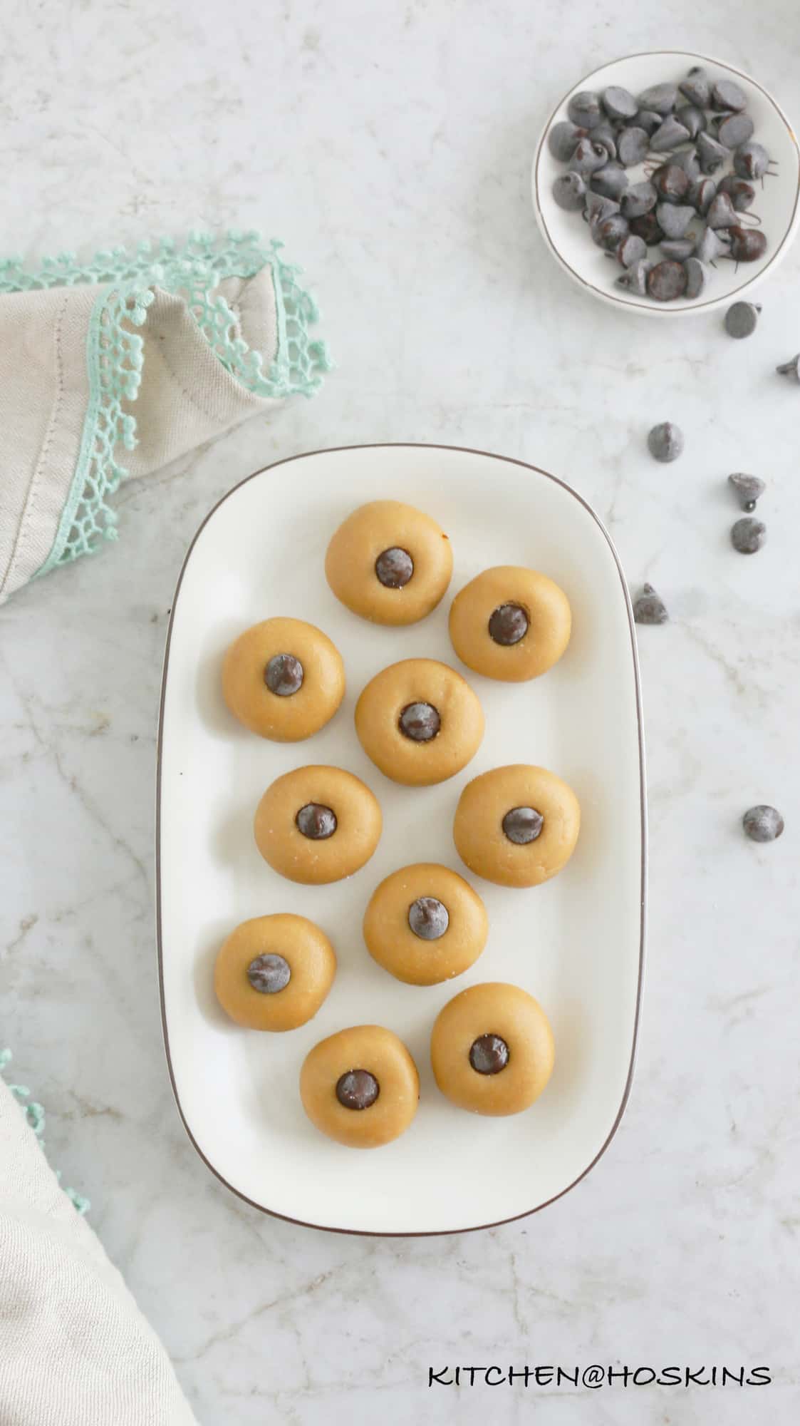 No Cook, 4 Ingredient, Raw Almond Bites | KITCHEN @ HOSKINS
