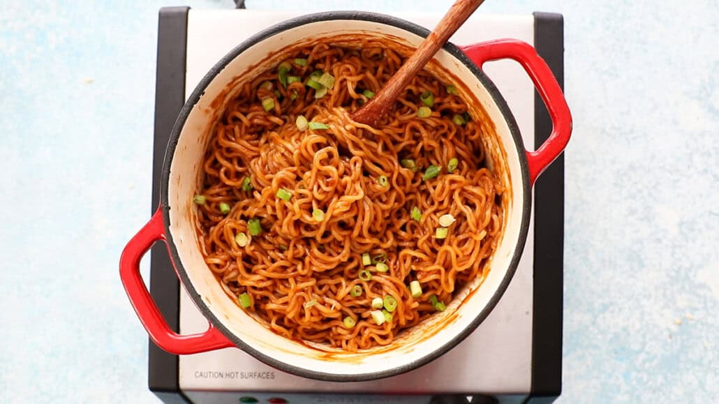 BBQ Ramen Noodles {Quick & Easy} | Kitchen at Hoskins