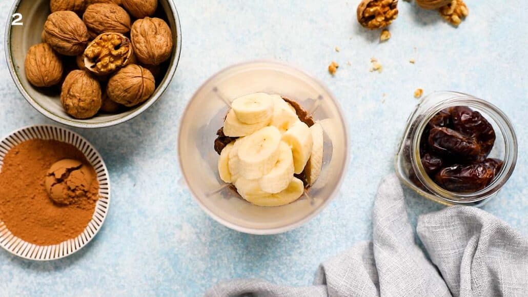 Walnut Smoothie (Healthy, Chocolatey) | Kitchen At Smoothie