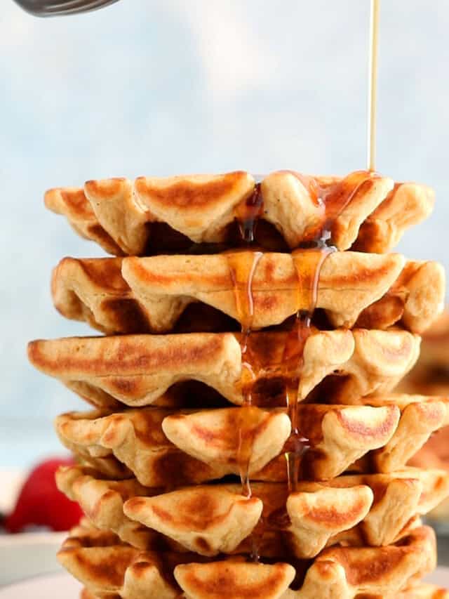 Eggless Waffles {Easy & Crispy} | Kitchen at Hoskins